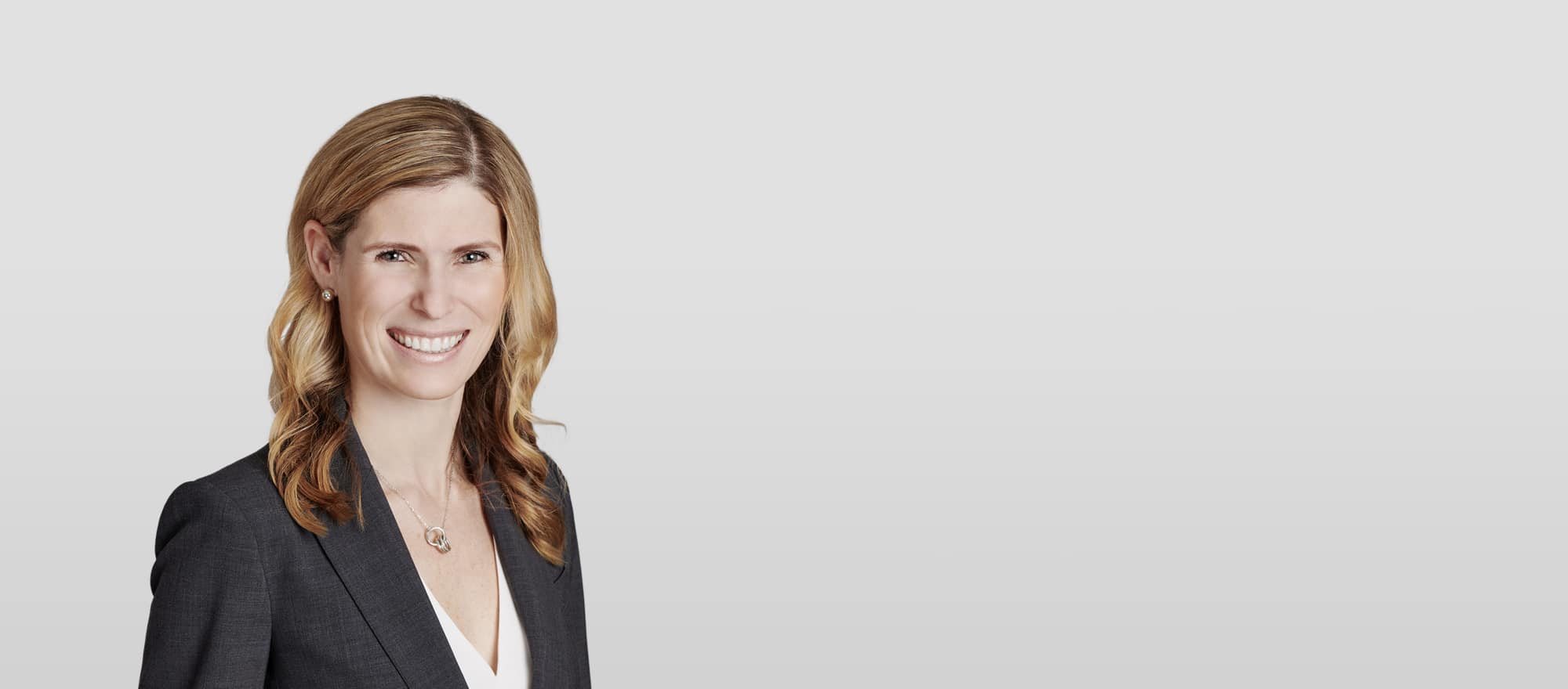 Laura Hanson | Lawyer | Alexander Holburn